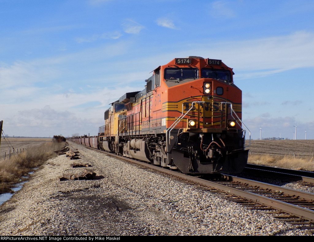 BNSF 5174